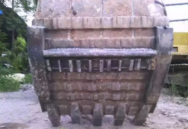 How to reinforce the excavator gp bucket 1