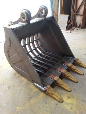 Long Durability Excavator Skeleton Bucket , Construction Machinery Bucket
